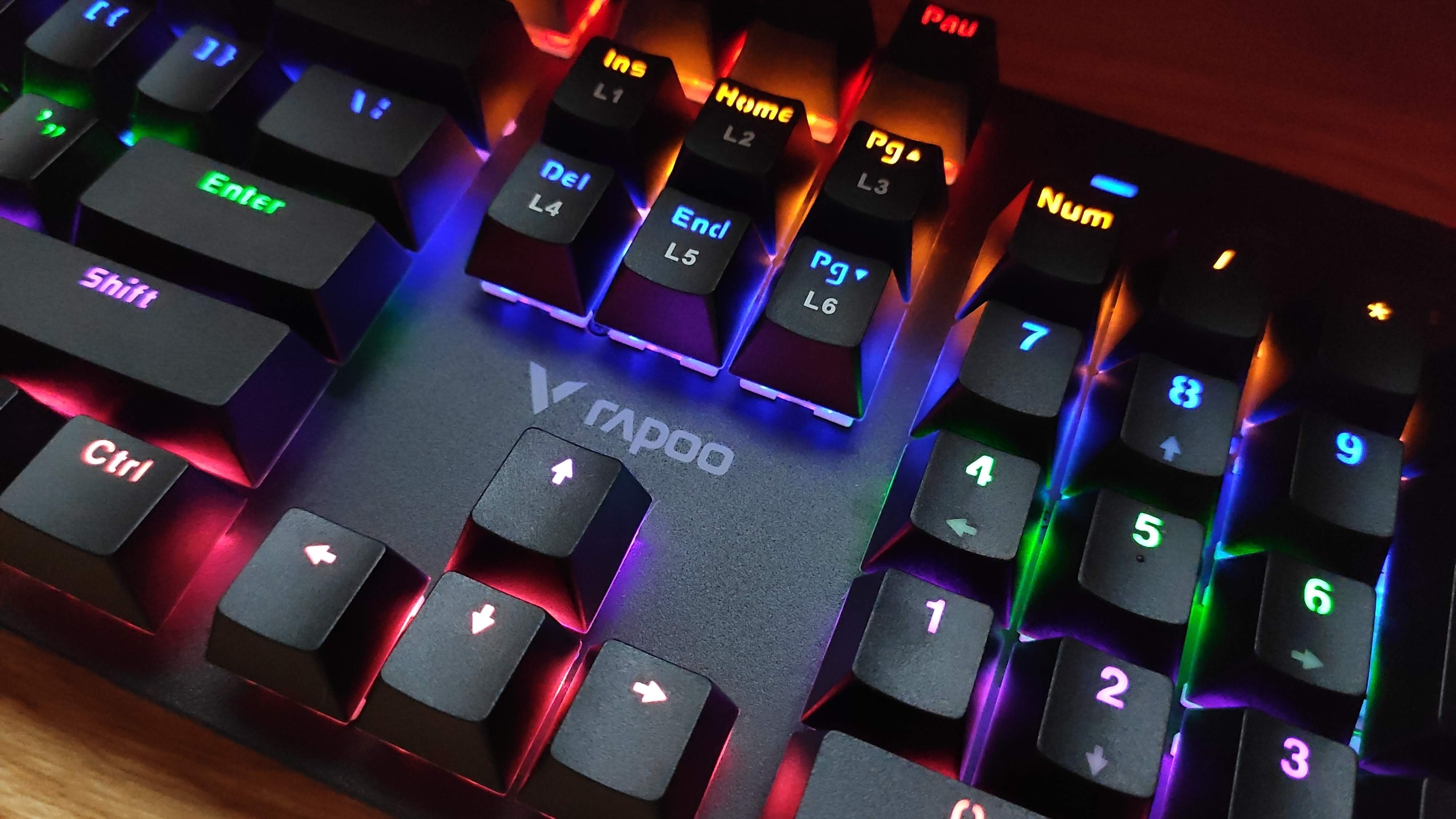 Bàn phím cơ Rapoo V500SE Rainbow trang bị LED đẹp, giá tốt